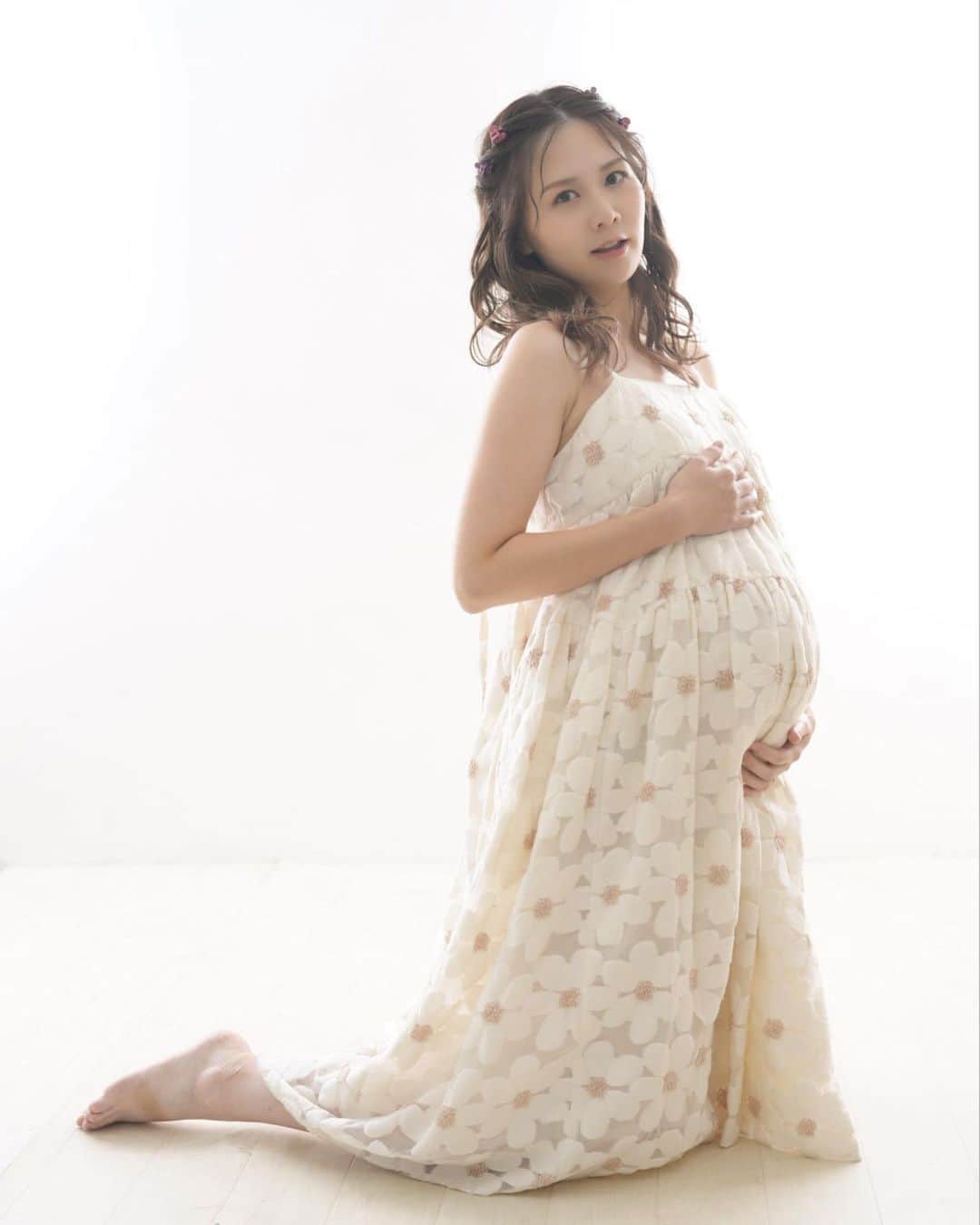 佐藤すみれさんのインスタグラム写真 - (佐藤すみれInstagram)「💜💜💜 【マタニティフォトを撮りました2】 カメラマン魚住さんとの ...