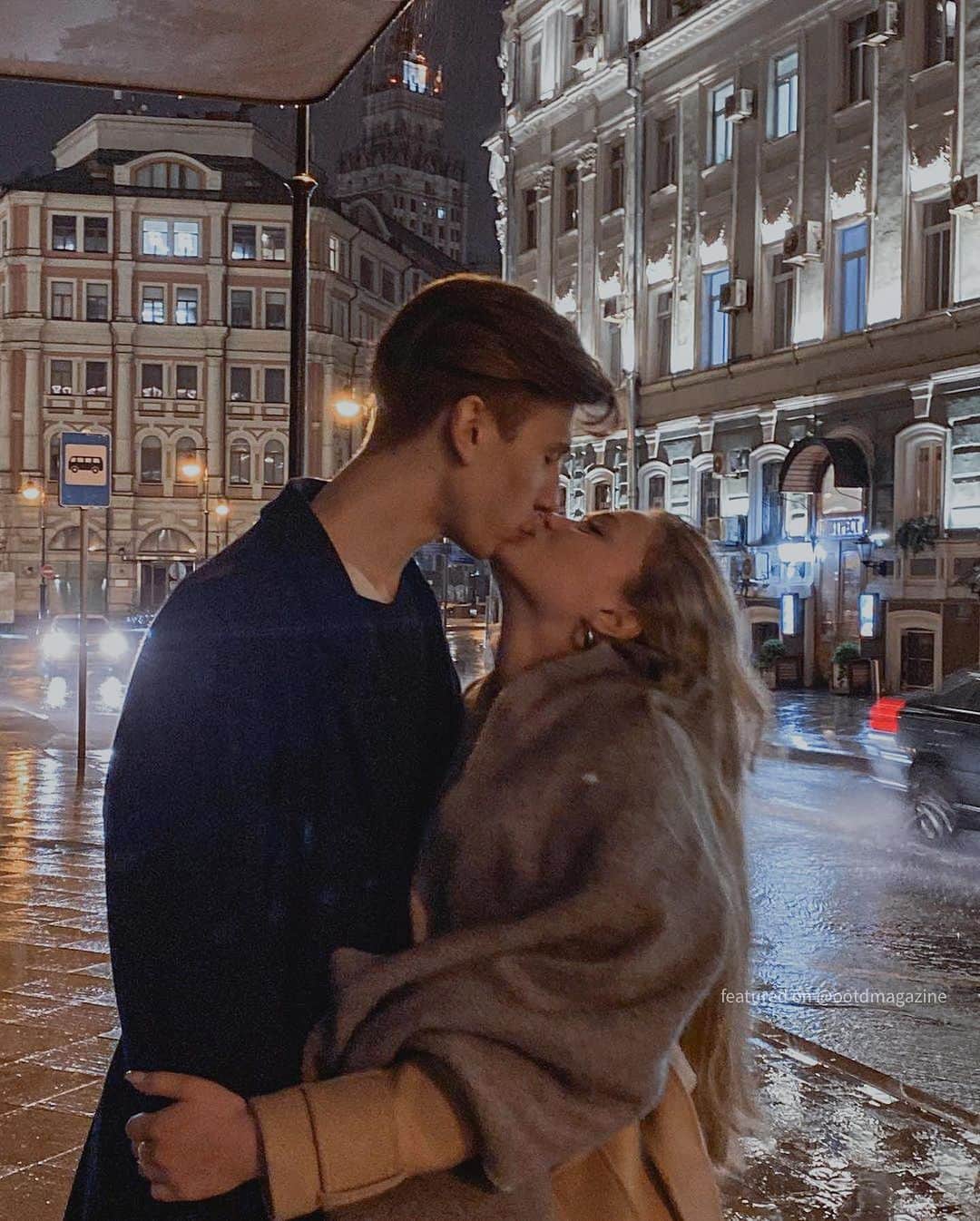 OOTD Magazineさんのインスタグラム写真 - (OOTD MagazineInstagram)「Romantic moments ...