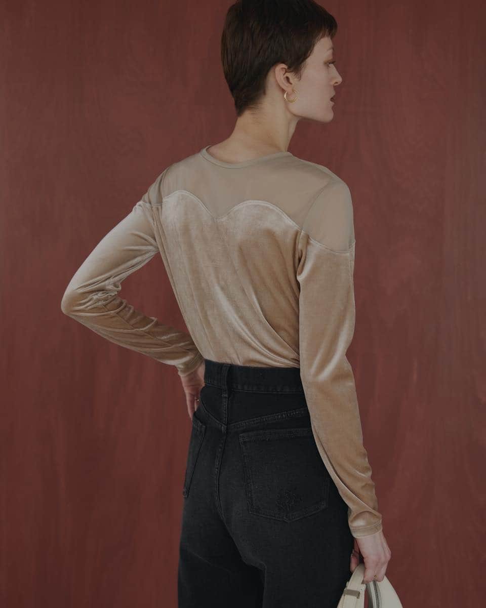 Ameri vintageさんのインスタグラム写真 - (Ameri vintageInstagram)「WAVE SWITCHING VELOUR TOP (col.BLK / GRY ...