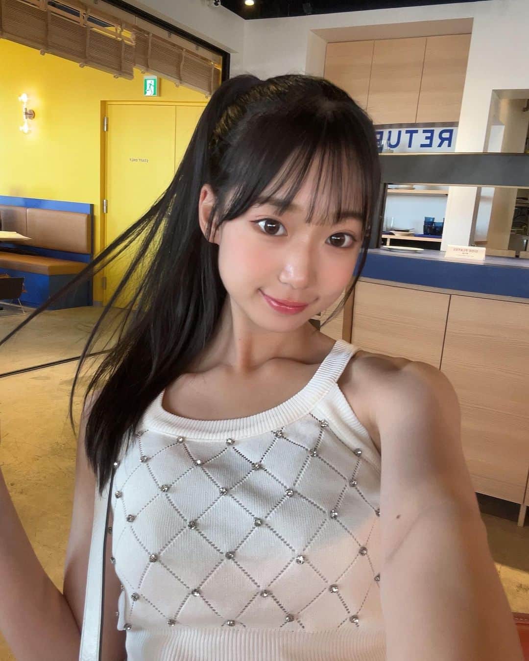 百田汐里さんのインスタグラム写真 - (百田汐里Instagram)「眩しすぎた︎:) 明日からまた1週間頑張ります💨 ． ． #summer ...