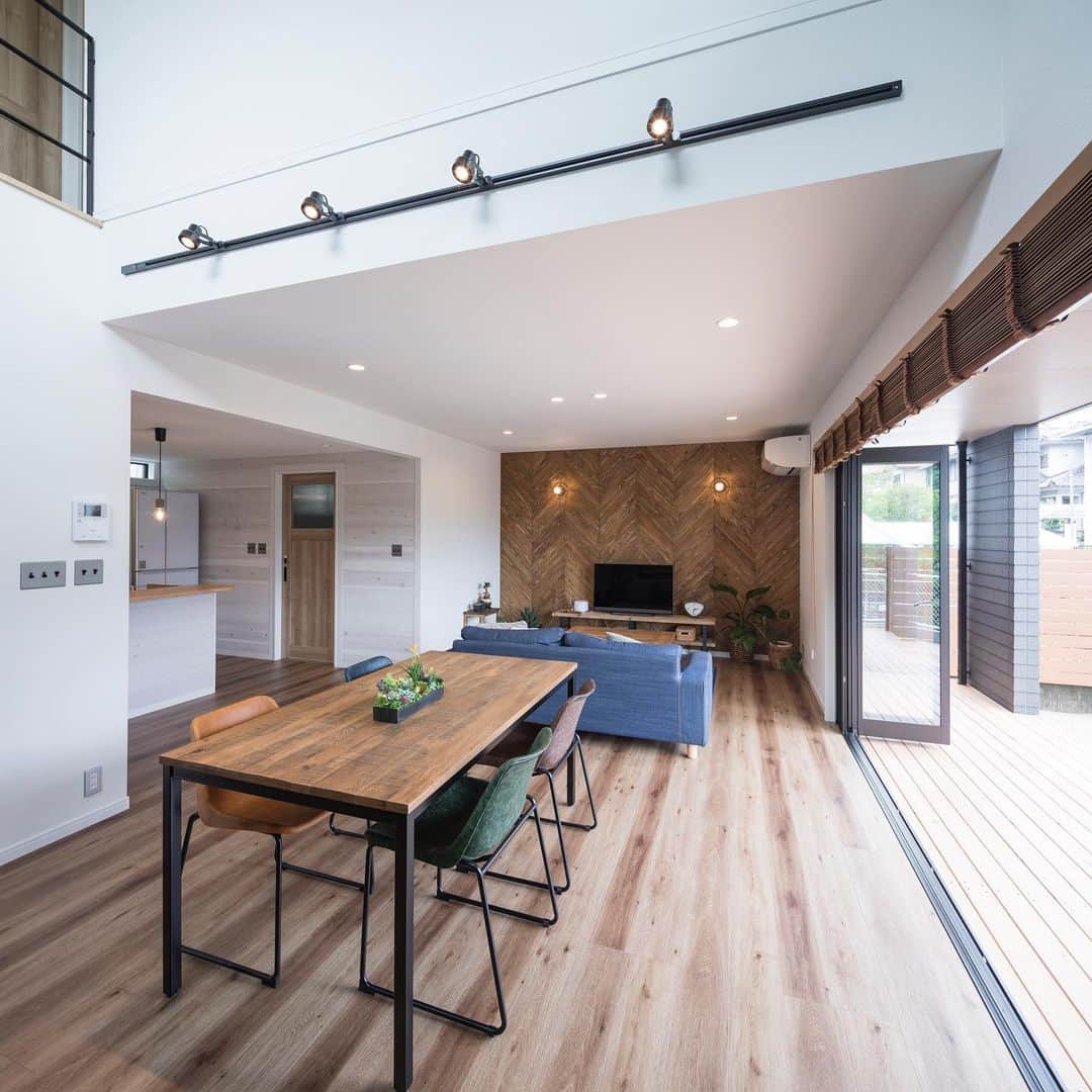 西本ハウスさんのインスタグラム写真 - (西本ハウスInstagram)「ZERO-CUBE MALIBU🏝〜豊かな時間を シンプルに愉しむための家〜 海に面したリゾート地「マリブ」をイメージ ...