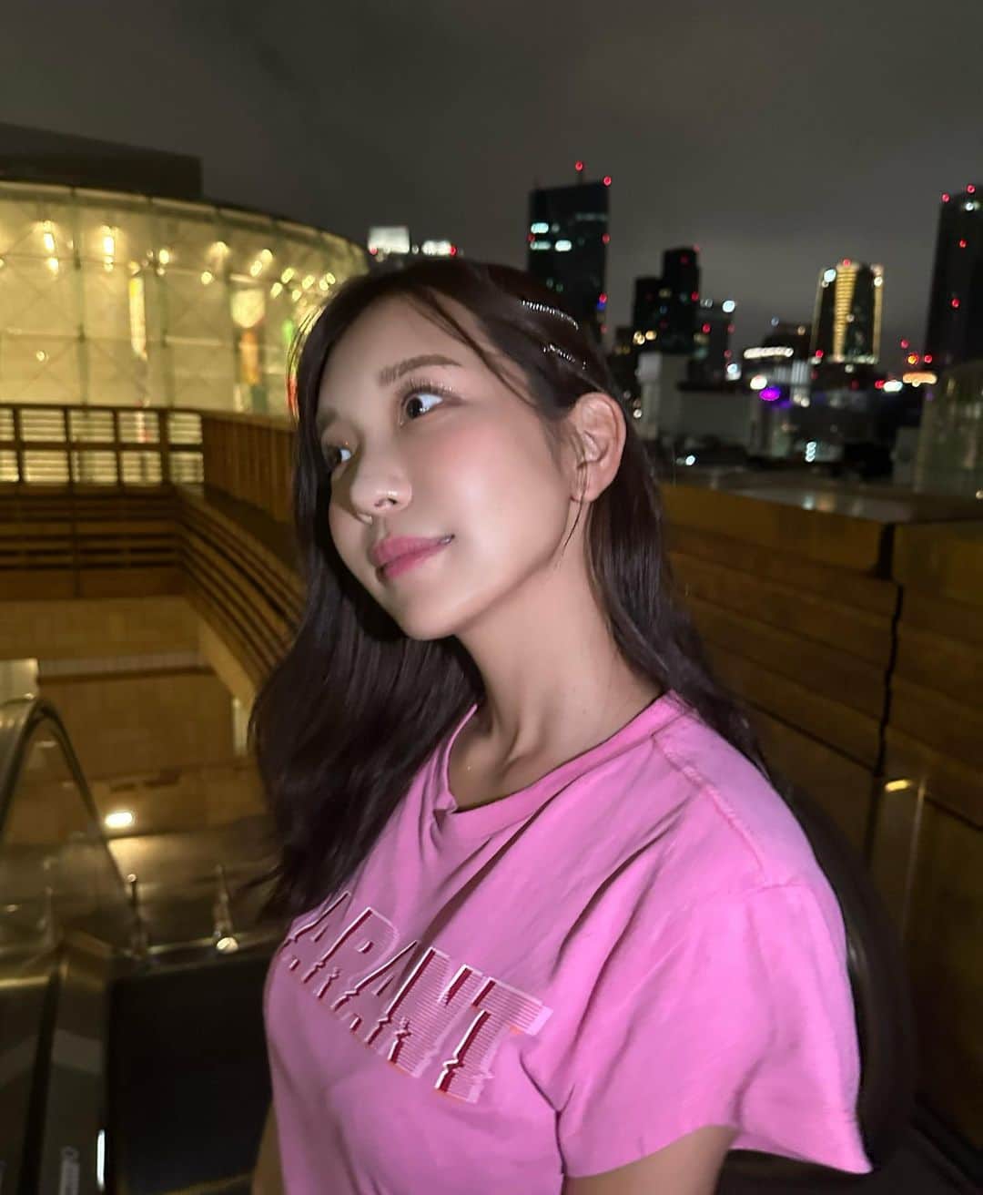 COCOさんのインスタグラム写真 - (COCOInstagram)「この季節の夜が好き🌙 わかるひと🤚🩷 @unelimit_official に招待して頂き お肌ケアしてきたので ...