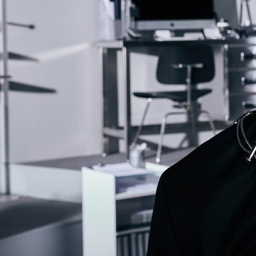 SHINeeさんのインスタグラム写真 - (SHINeeInstagram)「KEY 키 The 2nd Mini Album ...