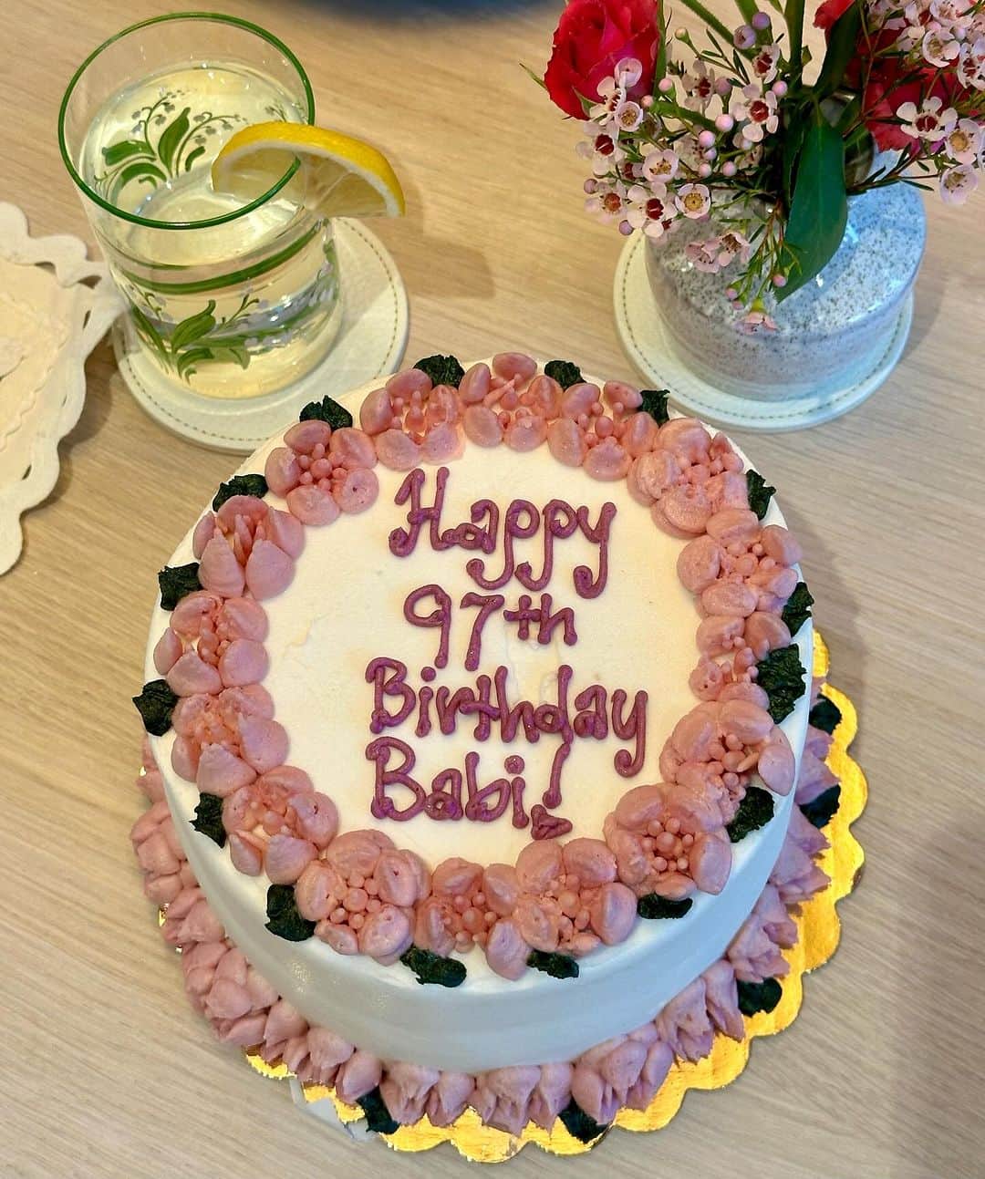 イヴァンカ・トランプさんのインスタグラム写真 - (イヴァンカ・トランプInstagram)「Last week we celebrated my Grandma Babi's 97th ...