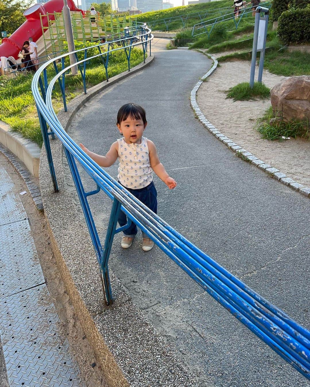 HALCAさんのインスタグラム写真 - (HALCAInstagram)「エネルギーの塊！ 追いかけて追いかけてたまに手を差し伸べて ヘトヘトになるけど私にできることは全力で。 きっと思って ...