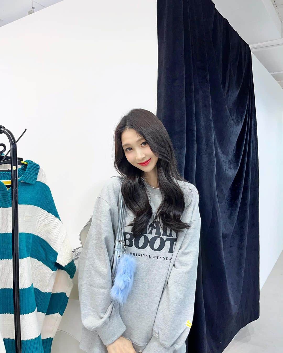 ANRIさんのインスタグラム写真 - (ANRIInstagram)「Qoo10 생방송 기록🩵 brand @mainbooth ...