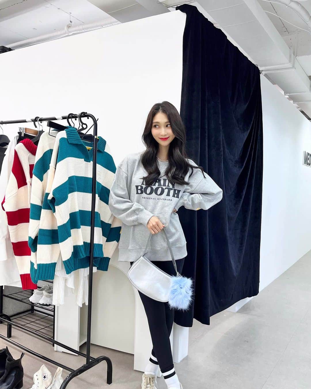 ANRIさんのインスタグラム写真 - (ANRIInstagram)「Qoo10 생방송 기록🩵 brand @mainbooth ...