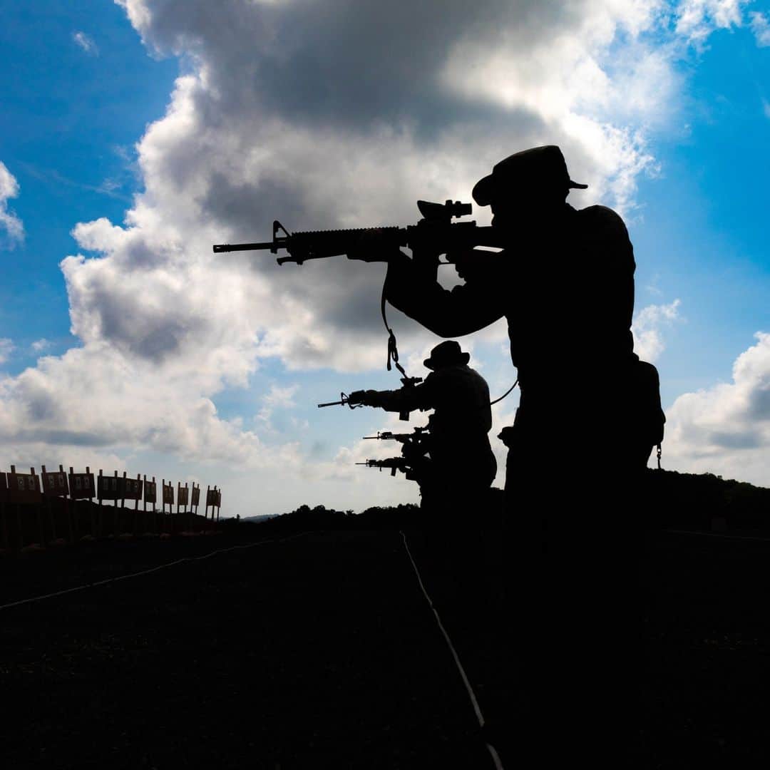 アメリカ海兵隊さんのインスタグラム写真 - (アメリカ海兵隊Instagram)「Core Competency #Marines with ...