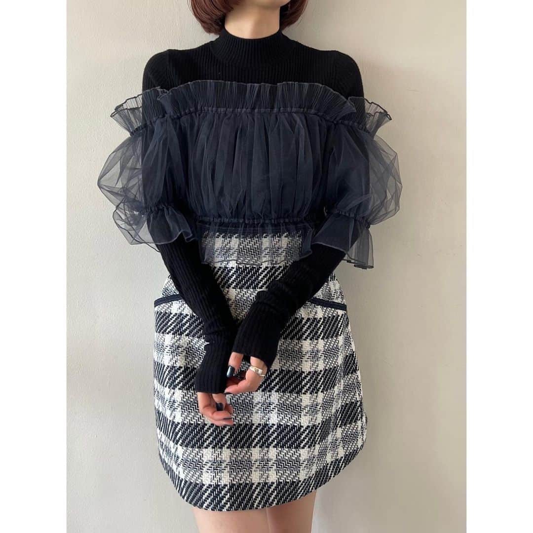 スナイデルさんのインスタグラム写真 - (スナイデルInstagram)「. SNIDEL 2023 Winter Collection "Femininity Balance" 10.4 ...