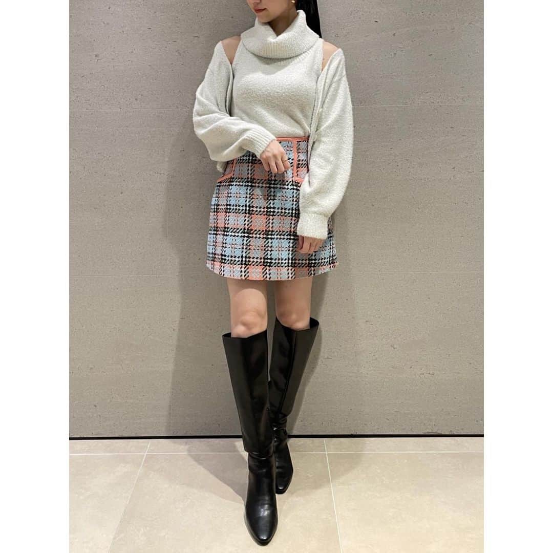 スナイデルさんのインスタグラム写真 - (スナイデルInstagram)「. SNIDEL 2023 Winter Collection "Femininity Balance" 10.4 ...