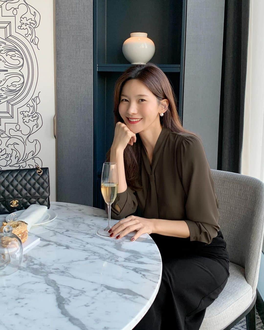 DHOLICさんのインスタグラム写真 - (DHOLICInstagram)「【baddiary】WEEKLY RANKING 🏆 《No.1》バイカラーVネックボタンニットワンピース ...