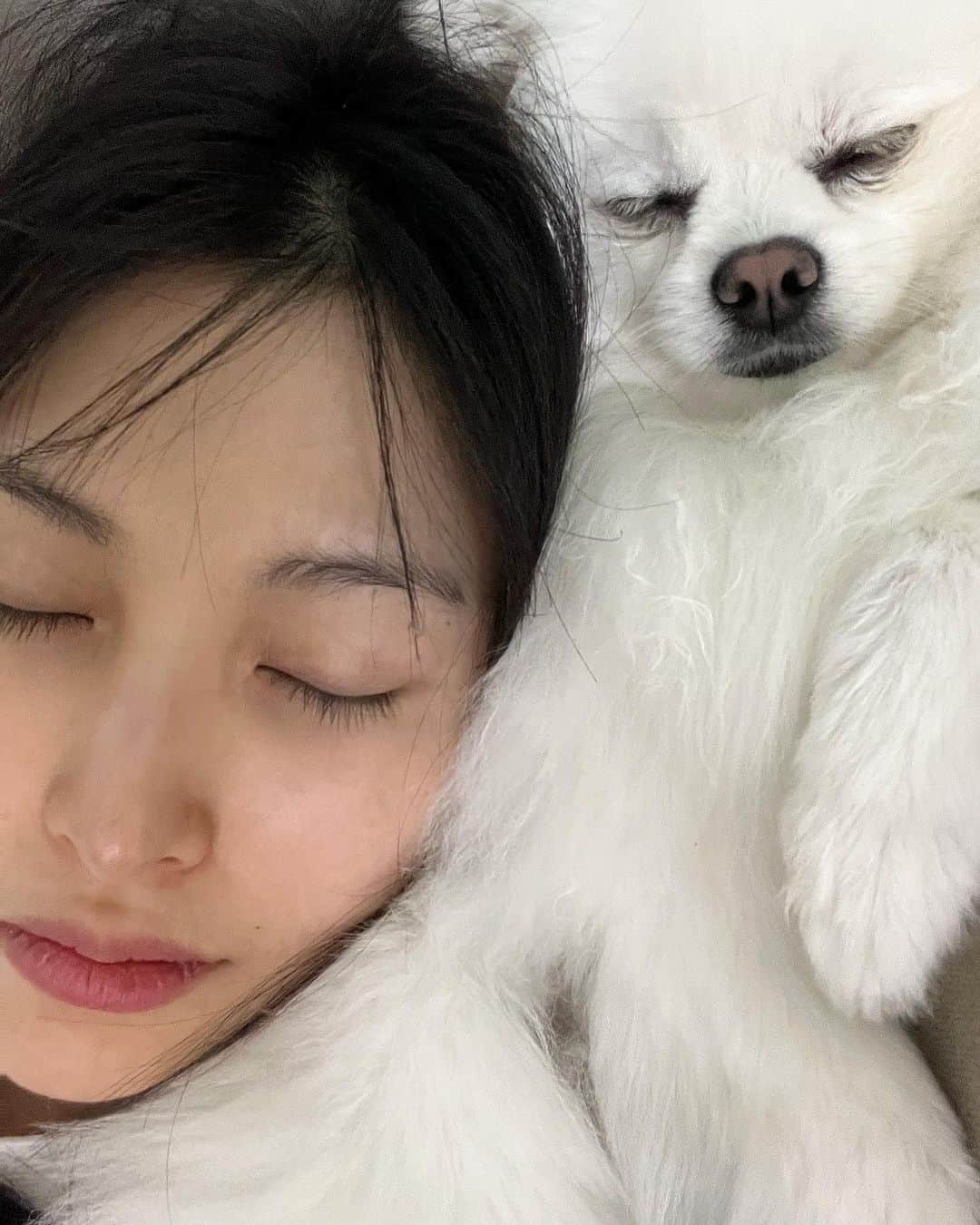 パク・ギュリさんのインスタグラム写真 パク・ギュリinstagram 「10월도 함께 힘내자」10月1日 20時32分 Gyuri 88