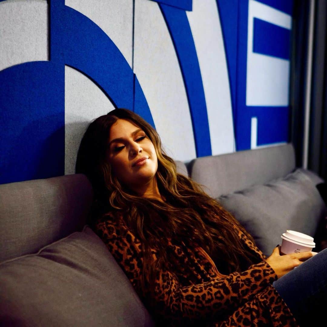 ヒラリー・スコットさんのインスタグラム写真 - (ヒラリー・スコットInstagram)「Happy Sunday! Ever feel ...