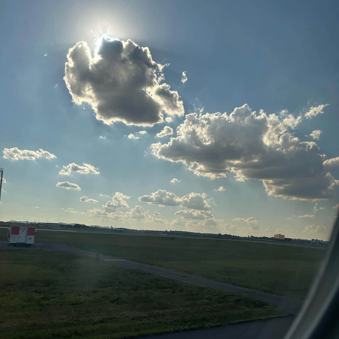 ヒラリー・スコットさんのインスタグラム写真 - (ヒラリー・スコットInstagram)「Happy Sunday! Ever feel ...