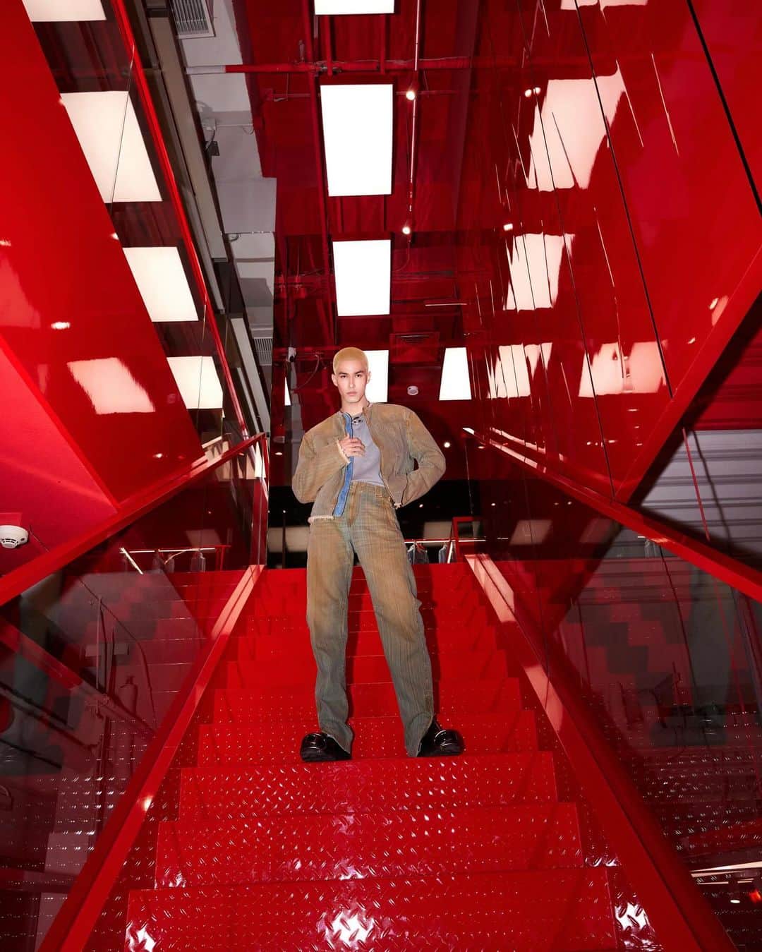 ディーゼルさんのインスタグラム写真 - (ディーゼルInstagram)「Mika in Diesel’s new Beijing ...