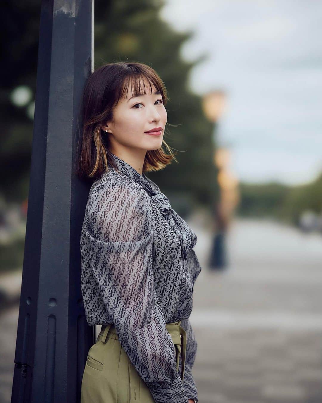 鬼塚雅さんのインスタグラム写真 - (鬼塚雅Instagram)「. @redyazel の新作で @akira457_ さんに 可愛く撮ってもらっちったははは照 #乃木坂意識して写真見たら ...