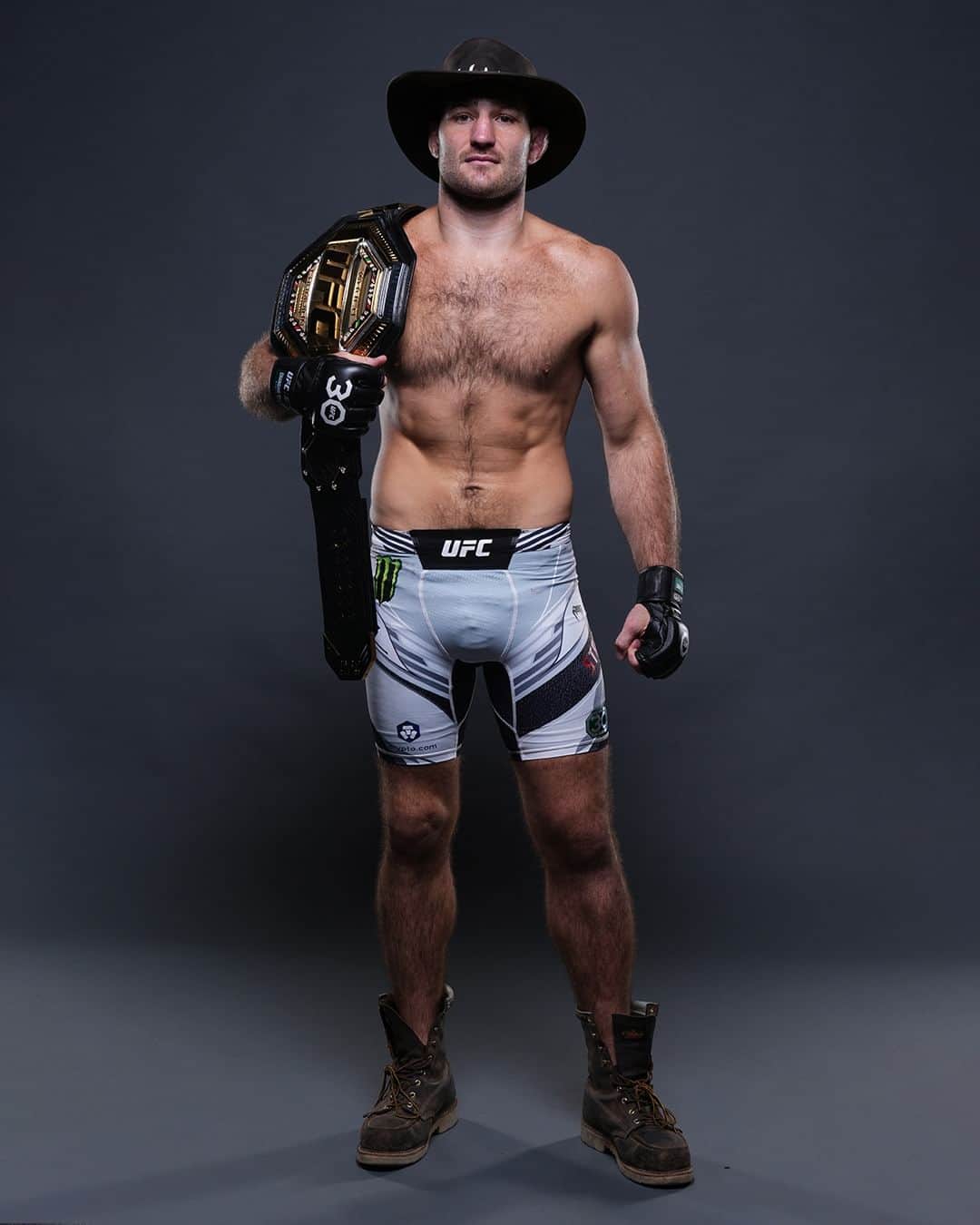 UFCさんのインスタグラム写真 - (UFCInstagram)「A new middleweight king is crowned! 👑 ...