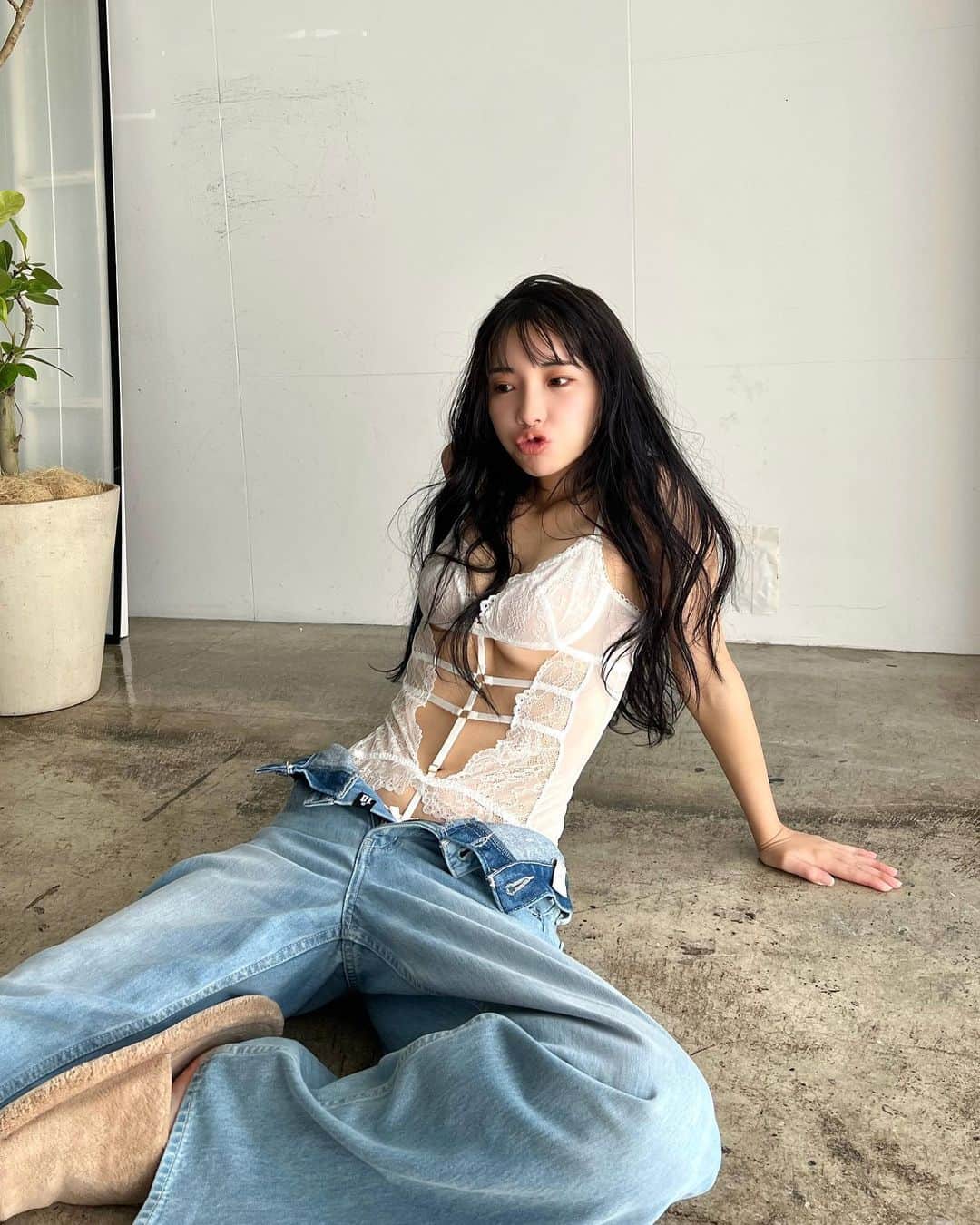 えみ姉さんのインスタグラム写真 - (えみ姉Instagram)「ㅤ YouTubeでもご報告したとおり 夢だったスタイルブックを 宝島社様から出版することになりました😭 ㅤ ㅤ ずっと夢に見 ...