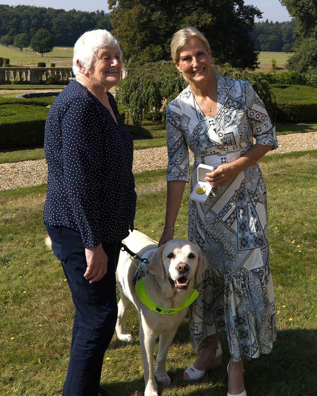 ロイヤル・ファミリーさんのインスタグラム写真 - (ロイヤル・ファミリーInstagram)「A royal recognition for ...