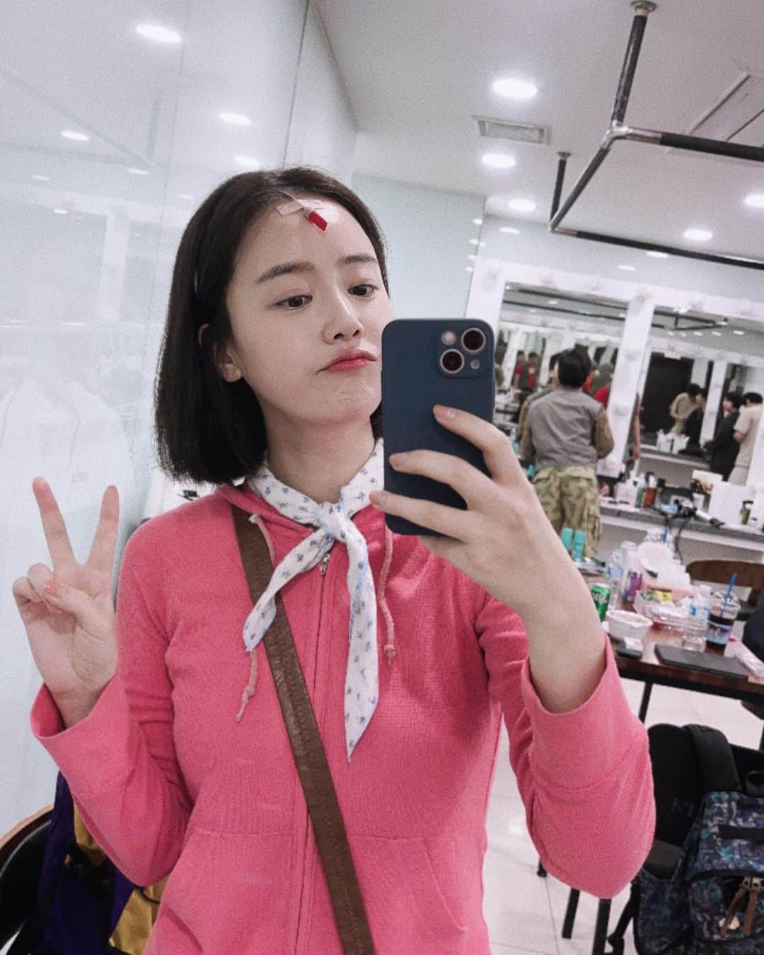 シン・ゴウンさんのインスタグラム写真 シン・ゴウンinstagram 「후 단발머리 나영이 이번투어 너무 두근두근 도키도키
