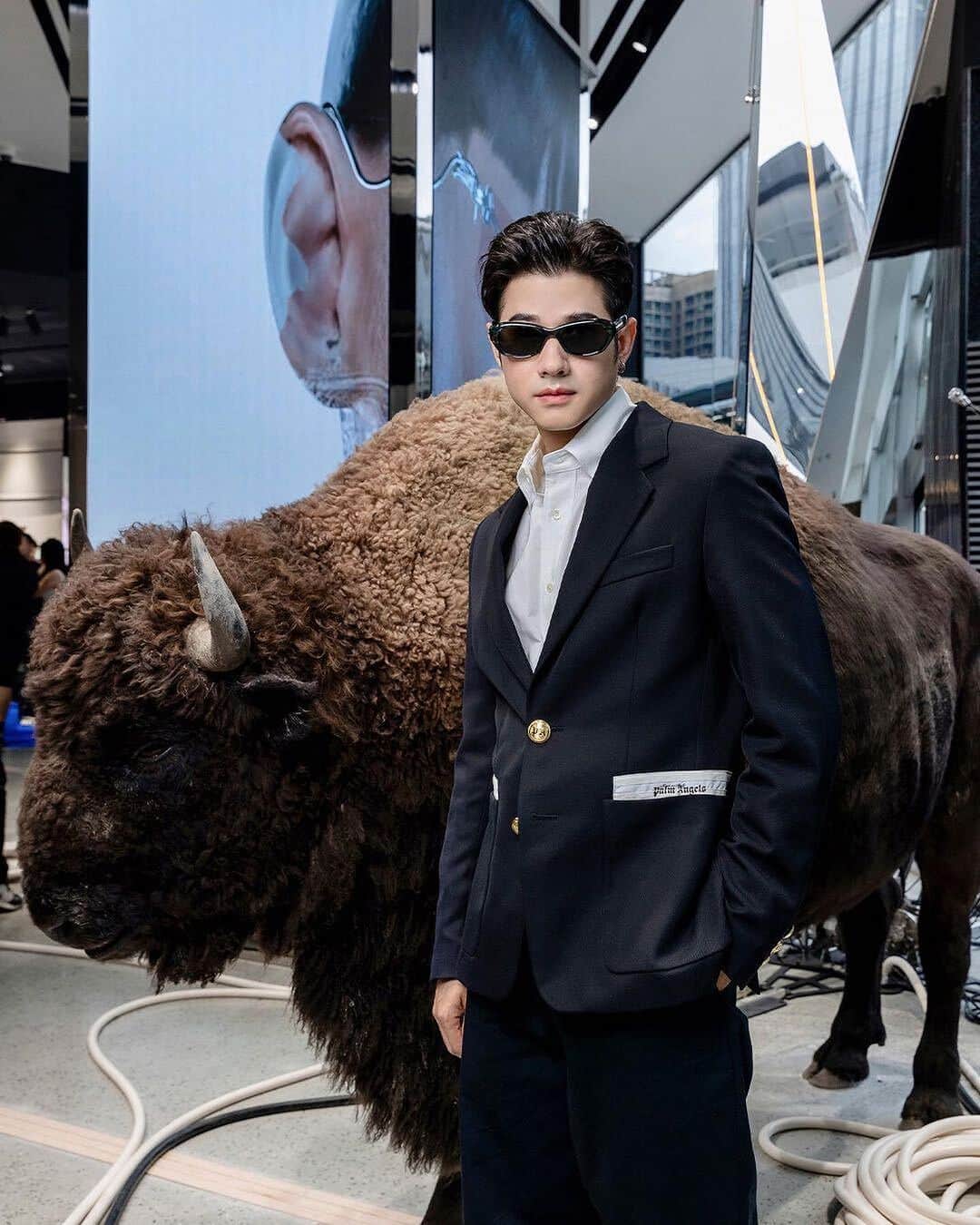GENTLE MONSTERさんのインスタグラム写真 - (GENTLE MONSTERInstagram)「Junho, Becky ...