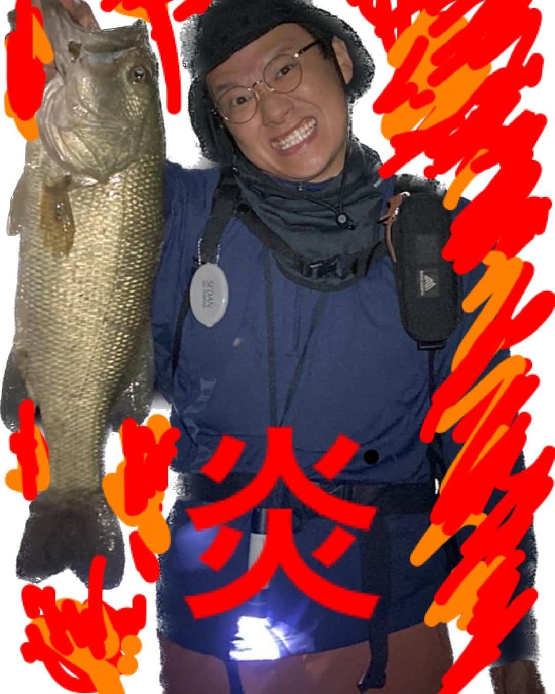 亜生さんのインスタグラム写真 - (亜生Instagram)「でかブラックバス！！！ 50up！2本！！！ 午前中だけで50up2本は大したもんでしょう！！褒めてほしい！！ しかもダッジと ...