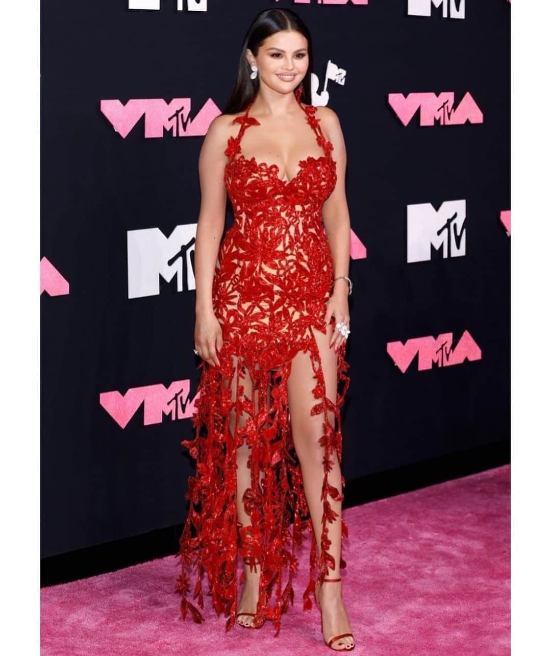 Hung Vanngoさんのインスタグラム写真 - (Hung VanngoInstagram)「Congratulations # ...