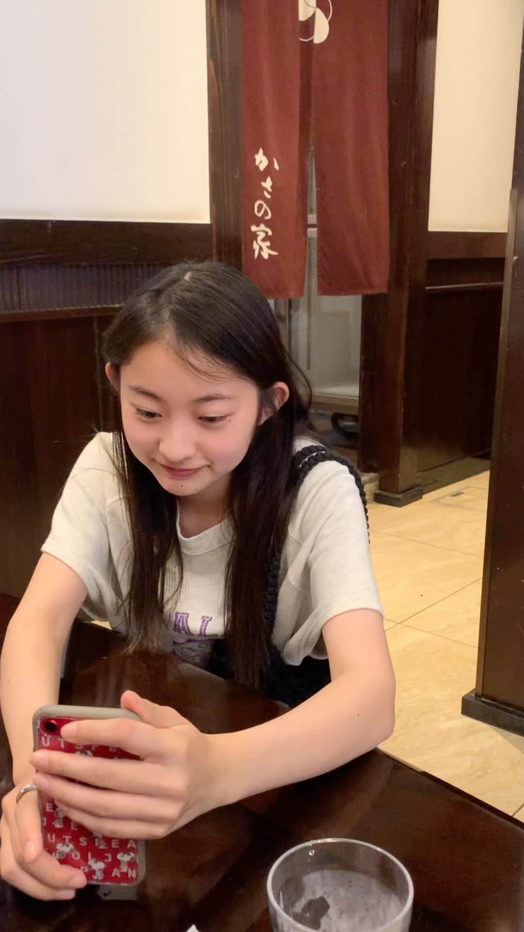 Ayamiさんのインスタグラム動画 - (AyamiInstagram)「あやみさーん、腕にあんこついてますよ!!🫢」9月14日 8時02分 - ayami__0629