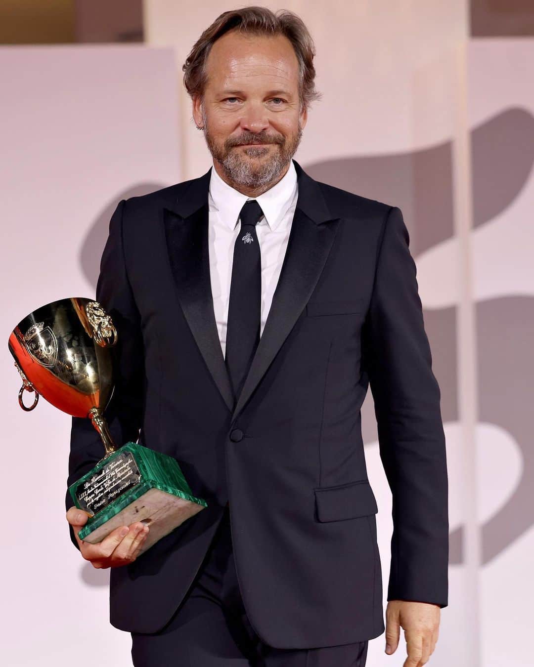 クリスチャンディオールさんのインスタグラム写真 - (クリスチャンディオールInstagram)「Check out our gallery ...