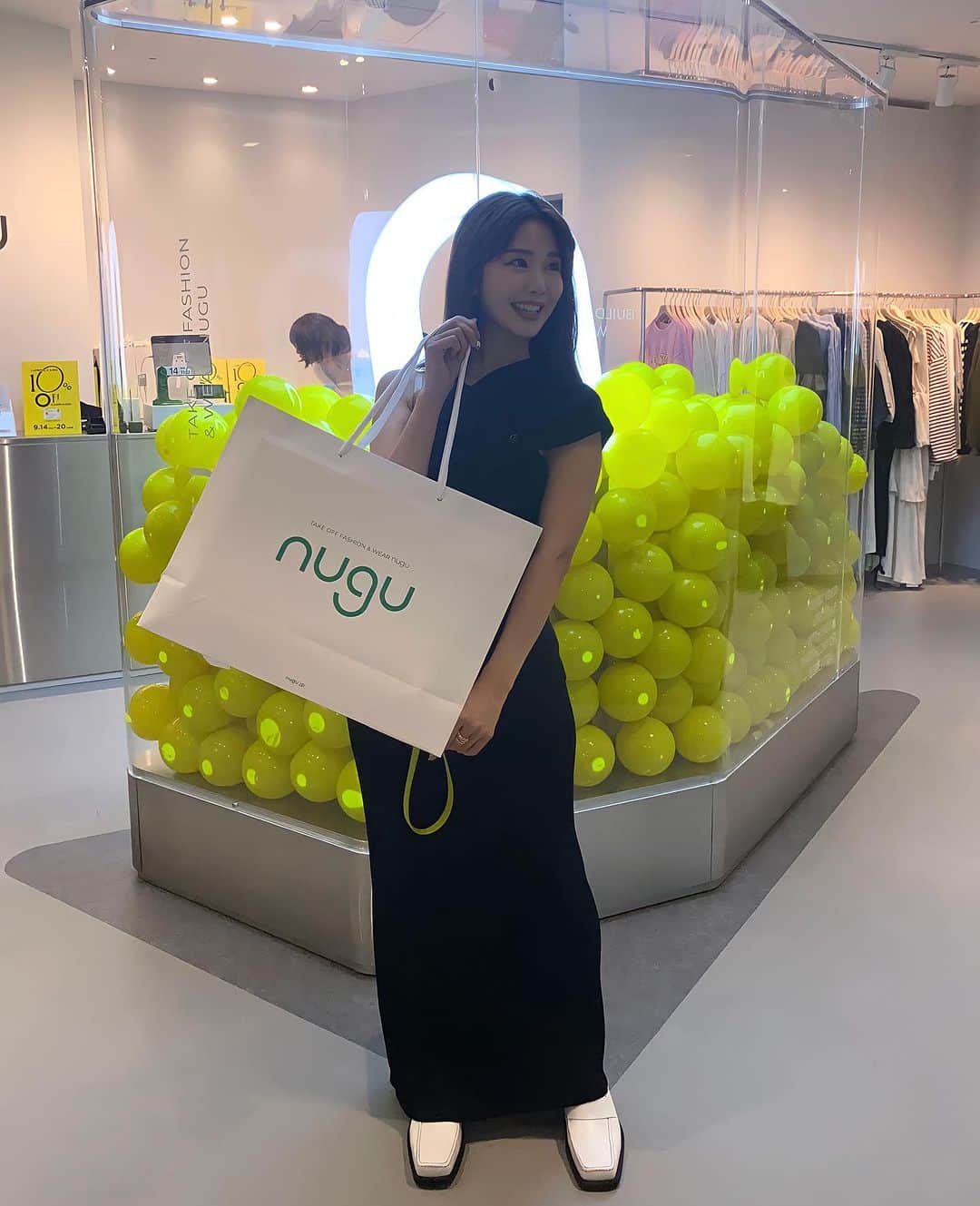 一木美里さんのインスタグラム写真 - (一木美里Instagram)「@nugu__official flagship LUMINE EST Shinjuku OPEN🥳💚💚 nugu発のオフ ...