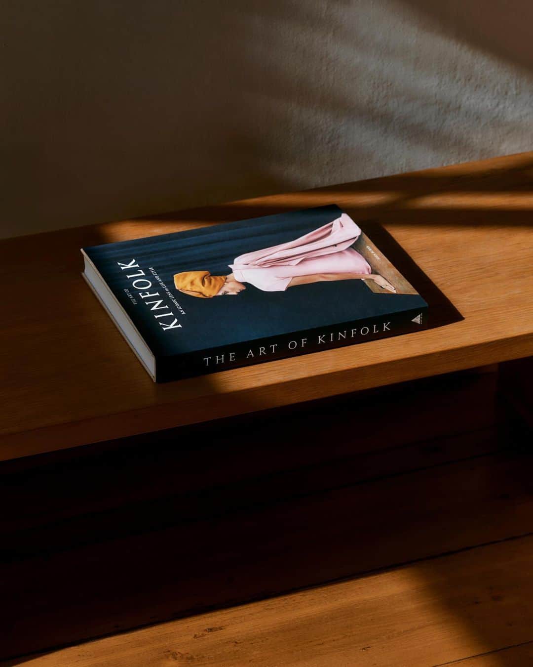 Kinfolk Magazineさんのインスタグラム写真 - (Kinfolk MagazineInstagram)「A peek ...