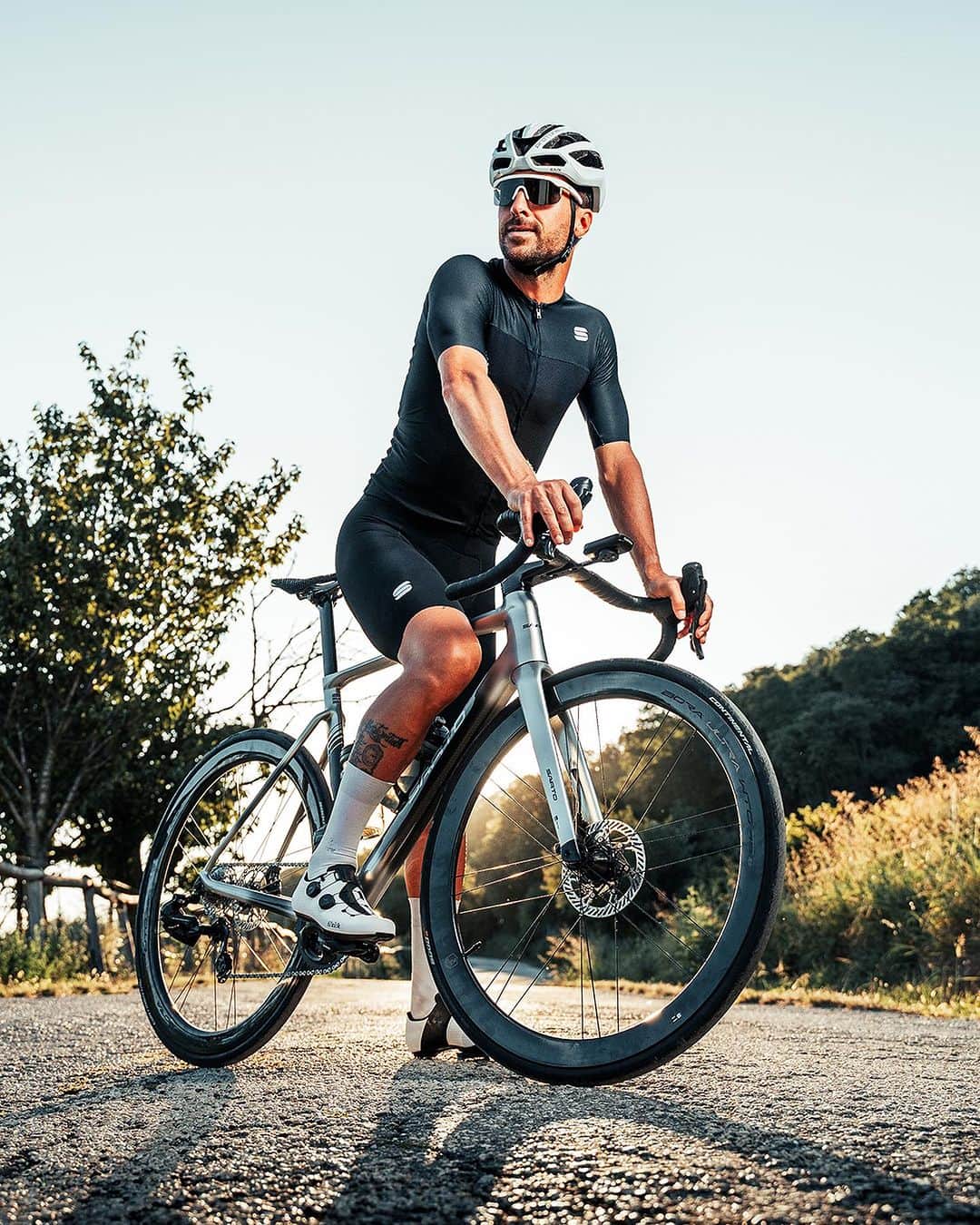 カンパニョーロさんのインスタグラム写真 - (カンパニョーロInstagram)「Find out the all-road spirit ...