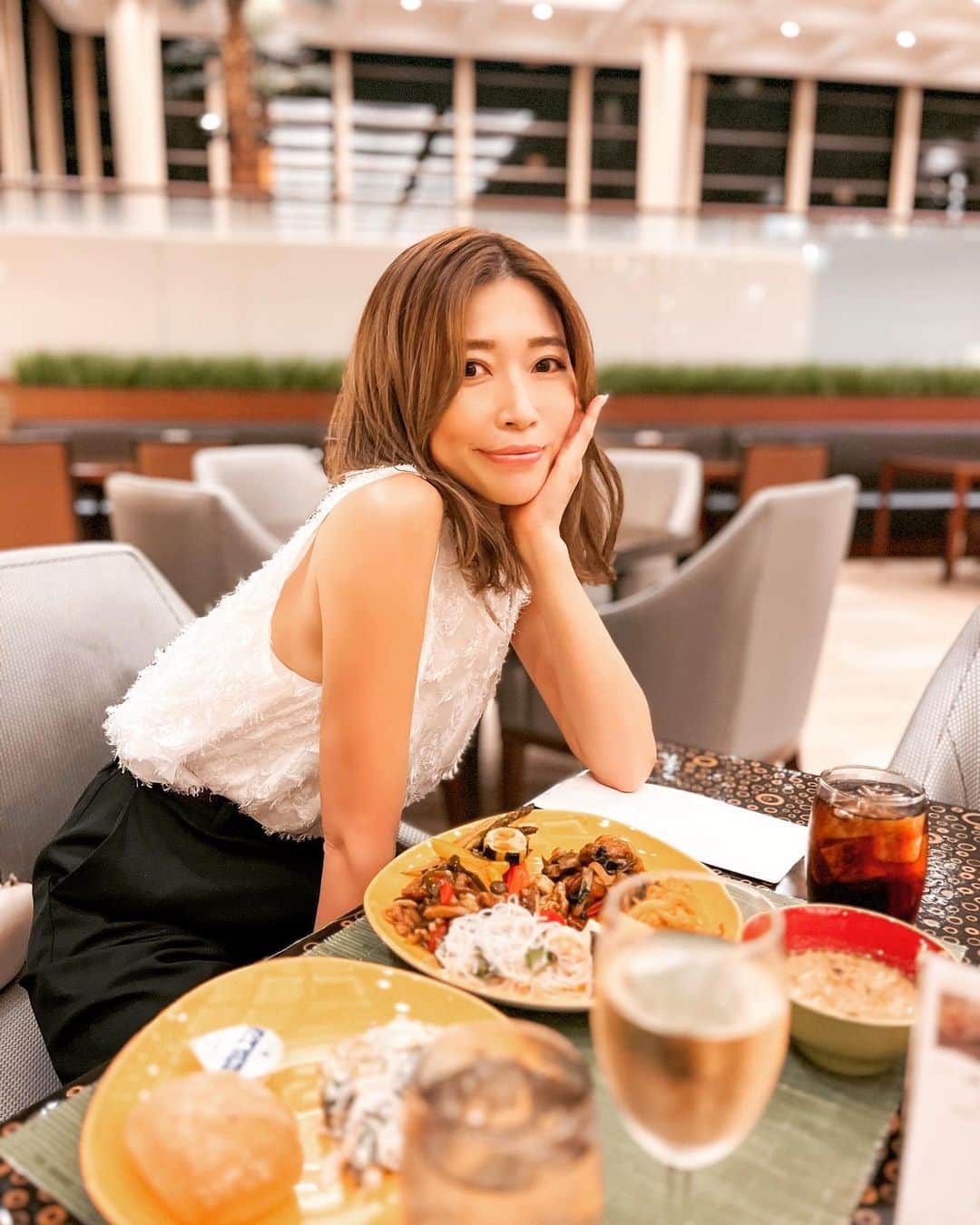 RENA さんのインスタグラム写真 - (RENA Instagram)「9月14日お誕生日でした🤍 いくつになってもおめでとうって言葉は ...