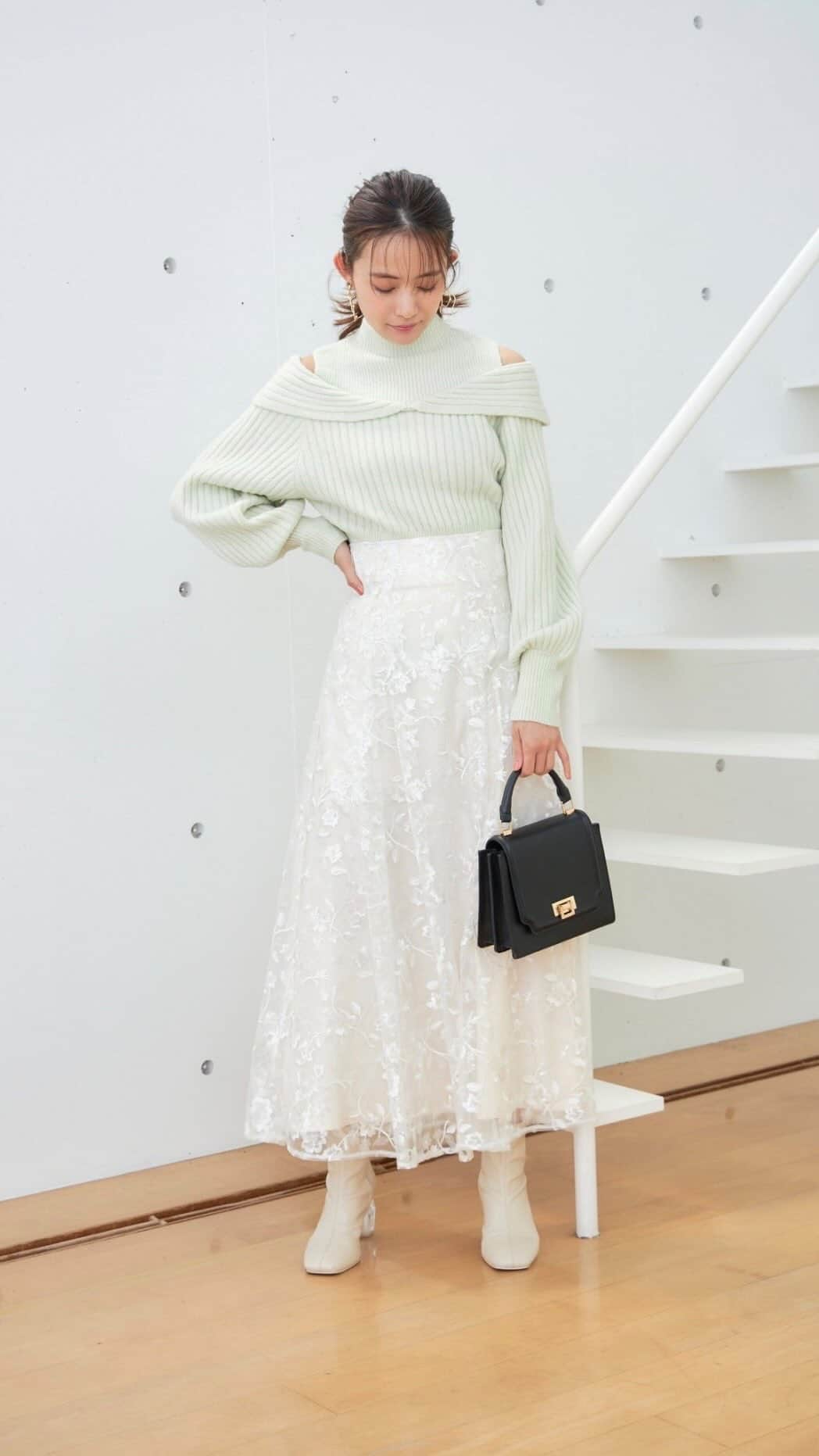 MERCURYDUOさんのインスタグラム動画 - (MERCURYDUOInstagram)「《 PREORDER 》 今だけ10%OFF/ポイント10倍/送料無料 ⁡ ／ キラキラ光る ...