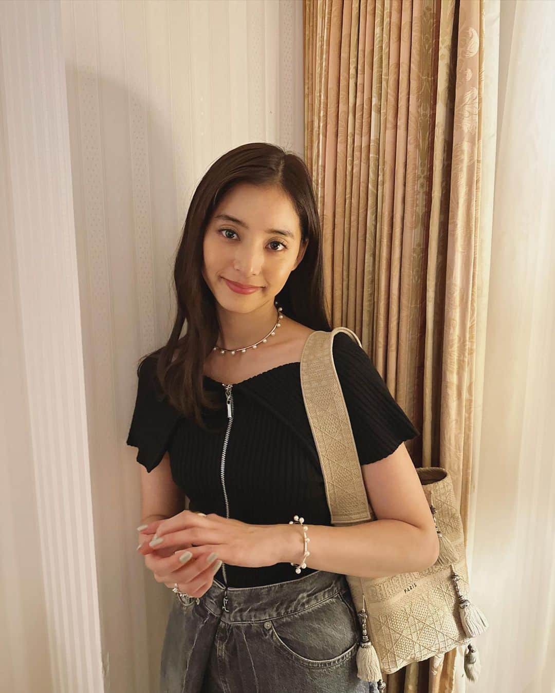 新木優子さんのインスタグラム写真 - (新木優子Instagram)「私服 tops : @snidel_official bottom : @johnlawrencesullivan ...