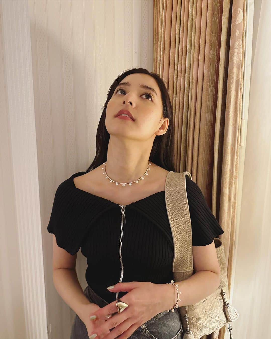 新木優子さんのインスタグラム写真 - (新木優子Instagram)「私服 tops : @snidel_official bottom : @johnlawrencesullivan ...