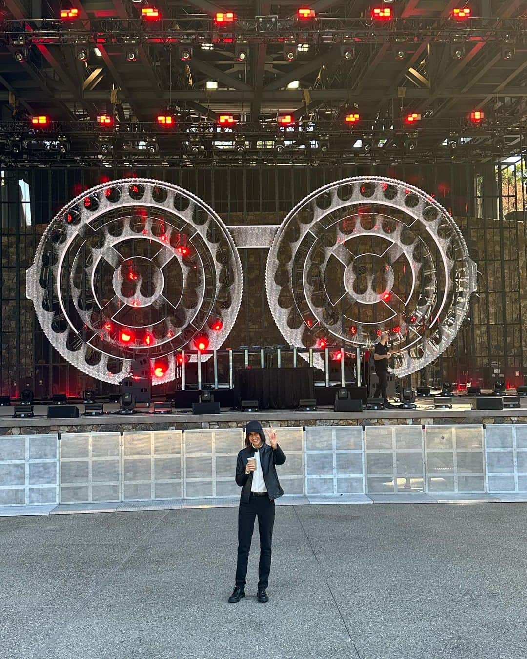 REZZさんのインスタグラム写真 - (REZZInstagram)「Just a lil soundcheck for tonight ...