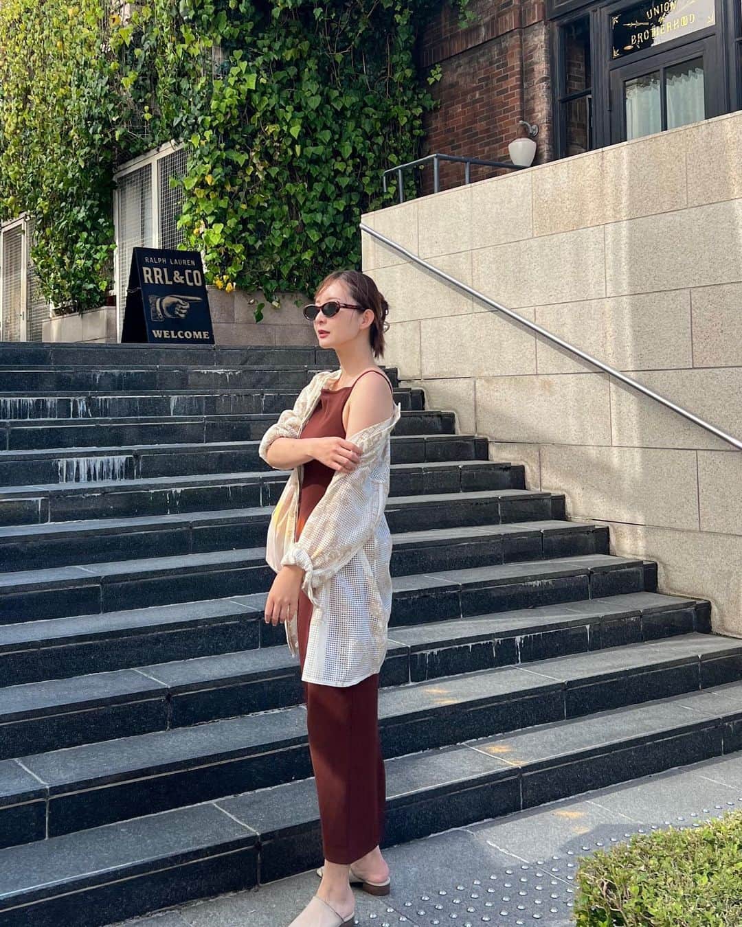 渡辺真実絵さんのインスタグラム写真 - (渡辺真実絵Instagram)「_ 🕶️ @gentlemonster 👗 @todayful_ シャツは去年のAmeri♡ 日本の9月はまだまだ夏だ ...