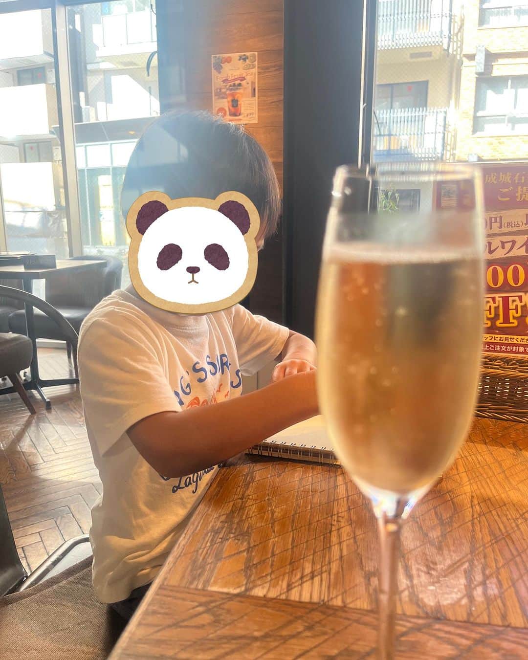 魚住咲恵さんのインスタグラム写真 - (魚住咲恵Instagram)「赤坂で犬猫の保護犬猫の活動を長年されていて、さらに銀座ではエステサロンを経営されている @atsuko_okawa さんに ...