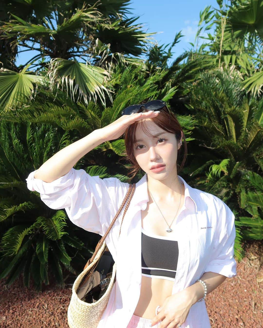 COCO さんのインスタグラム写真 - (COCO Instagram)「last summer days 마지막 여름 사진들🐛🌊」9月17 ...