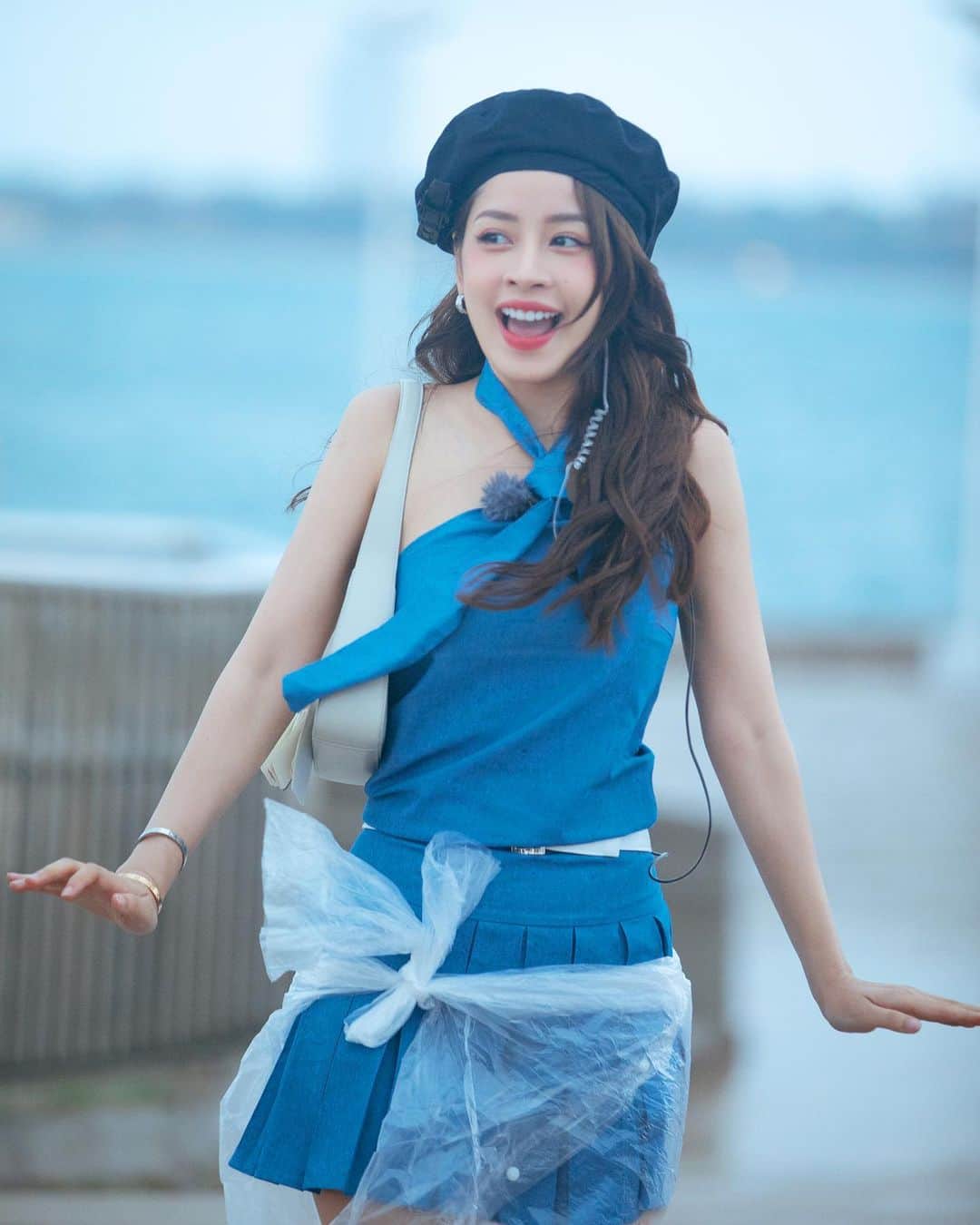 Chi Puさんのインスタグラム写真 - (Chi PuInstagram)「💙🤍💙🤍 #adeliciousguess」9月17日 16時 ...