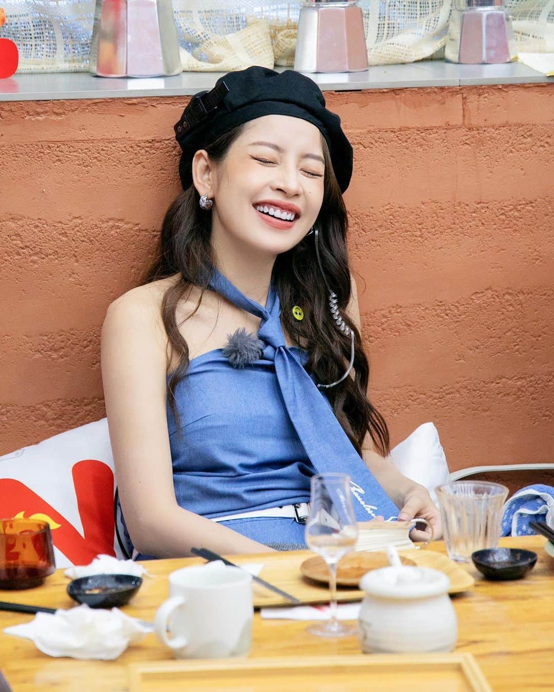 Chi Puさんのインスタグラム写真 - (Chi PuInstagram)「💙🤍💙🤍 #adeliciousguess」9月17日 16時 ...