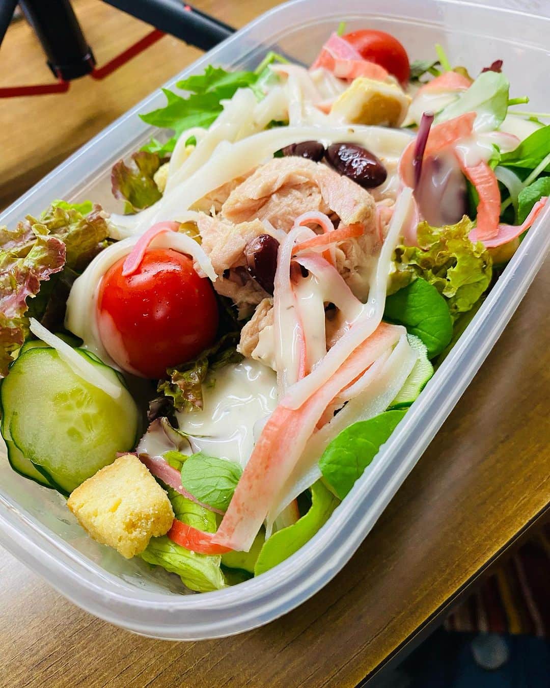 小向美奈子さんのインスタグラム写真 - (小向美奈子Instagram)「DX東寺劇場9月20日迄出演中！ 毎日四回のステージを踊って、汗かい ...