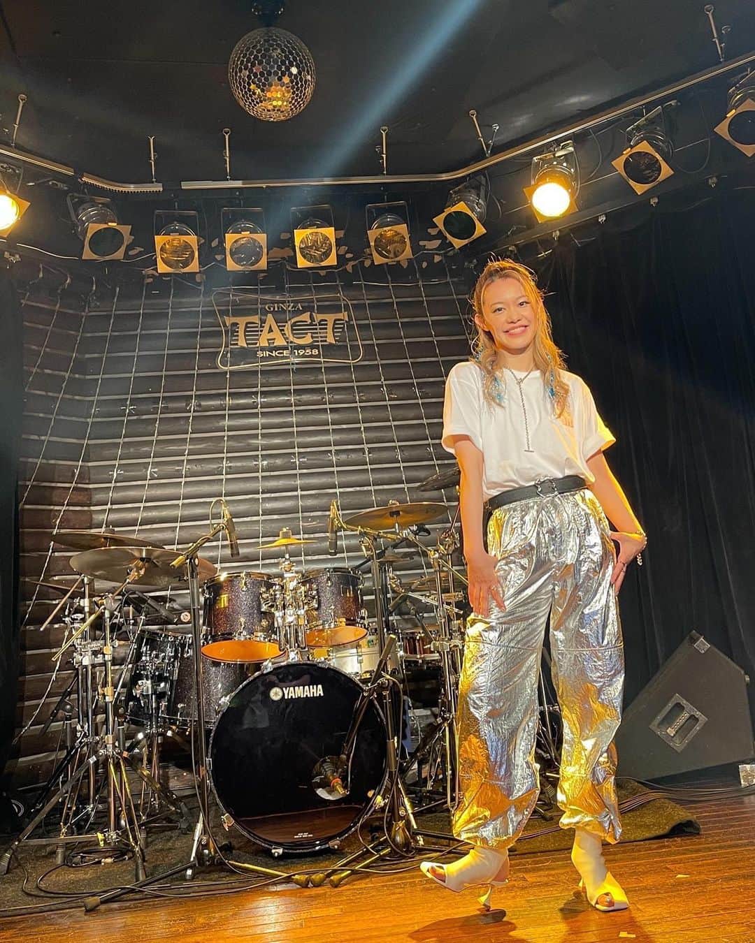 宇月颯さんのインスタグラム写真 - (宇月颯Instagram)「. . 宇月颯 NATSU FES 2023 『FUNTONE』ファントーン 2回目の時のお写真🤍🩵💙 ⁡ 今回はポップスだけ ...