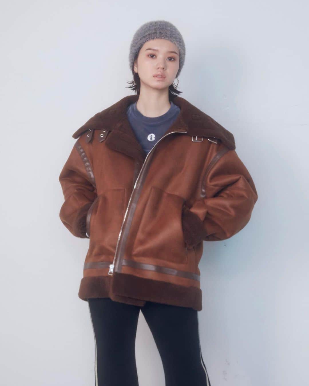 EMODAさんのインスタグラム写真 - (EMODAInstagram)「ㅤㅤㅤ '23 autumn&winter Recommend outer ㅤㅤㅤ ・2WAY OVER HOOD ...