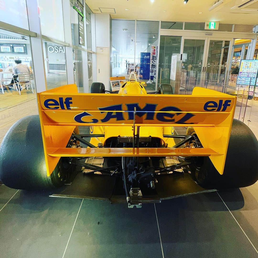 オカモト"MOBY"タクヤさんのインスタグラム写真 - (オカモト"MOBY"タクヤInstagram)「お昼休憩で初めて立ち寄った鈴鹿P.A.にて #LotusHonda 99Tに久し振りに ...