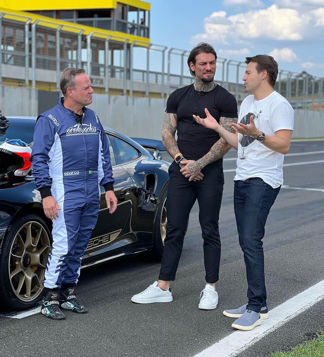 ルーカス・ルッコさんのインスタグラム写真 - (ルーカス・ルッコInstagram)「PORSCHE 911 TURBO DE 780 CV ...