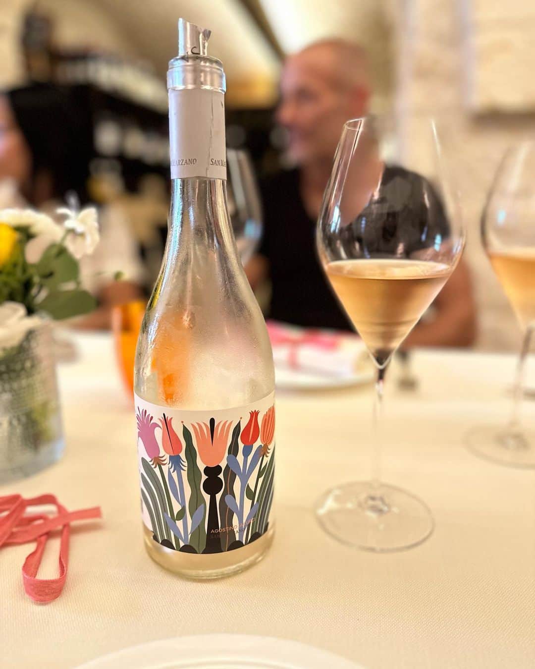 大草直子さんのインスタグラム写真 - (大草直子Instagram)「引き続き、晴天☀️のバーリ🇮🇹よりお届けします🍷 ...