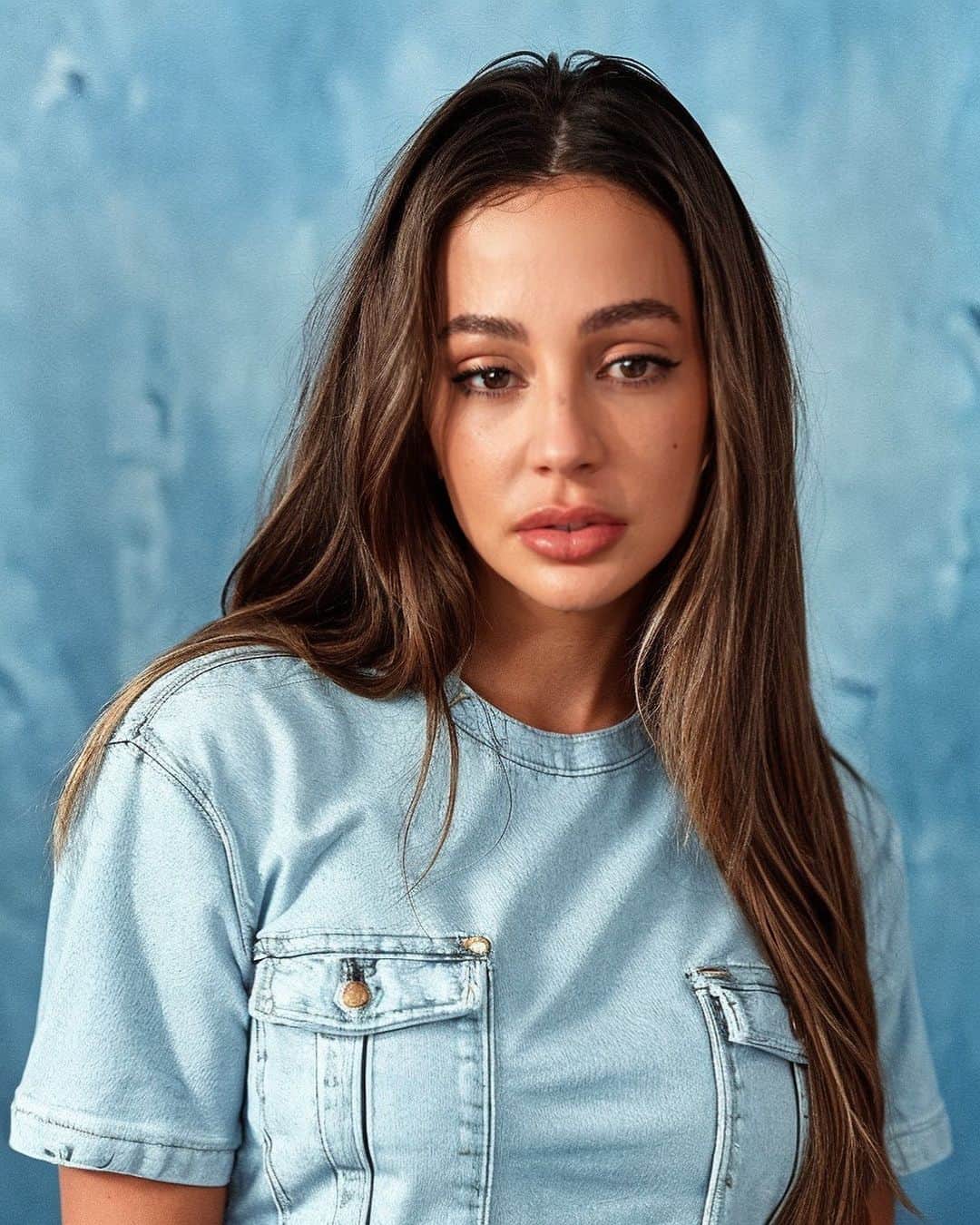 Abigail Macさんのインスタグラム写真 - (Abigail MacInstagram)「AI yearbook photos ...