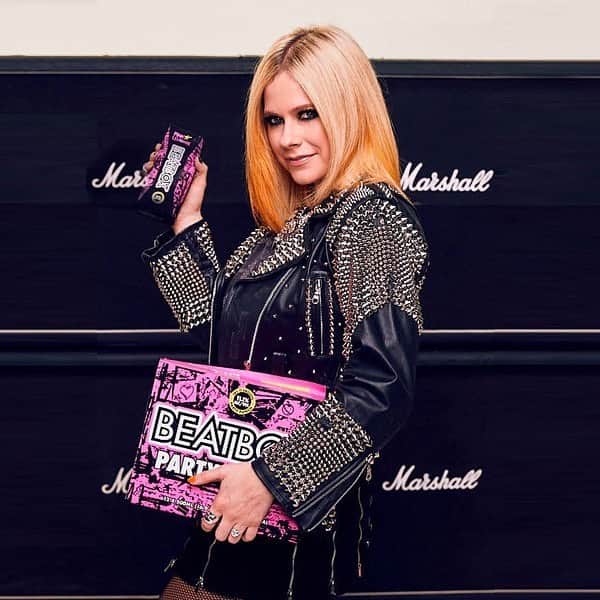 アヴリル・ラヴィーンさんのインスタグラム写真 - (アヴリル・ラヴィーンInstagram)「Avril Lavigne, Alt Press ...